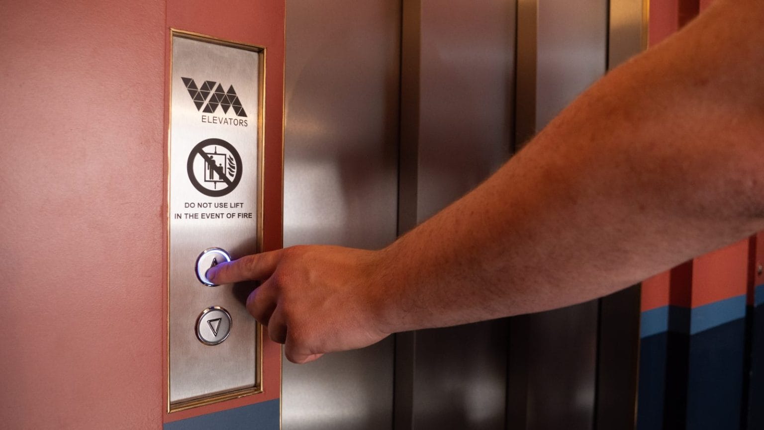 VM Elevators - Lift Maintenance & Lift Repairs London, Essex & Nationwide
